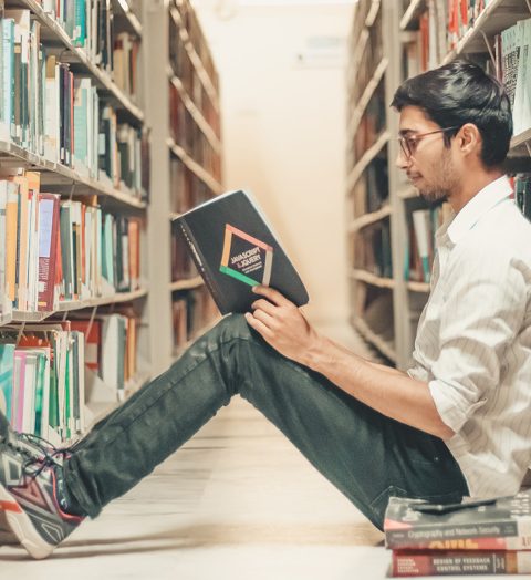 College Courses: 5 Elements to Include for First Year Students - A Pass ...